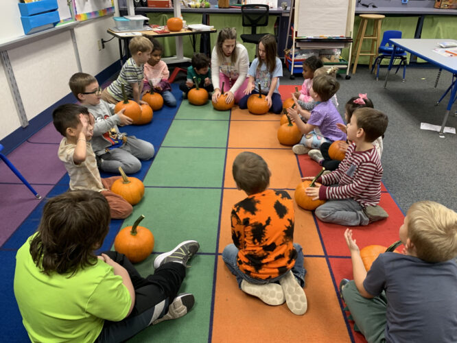Robb Elementary students take part in pumpkin activity | News, Sports ...